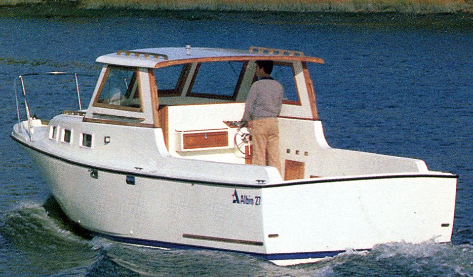 Powerboat Guide Boat Reviews, Specifications & Reference Tool